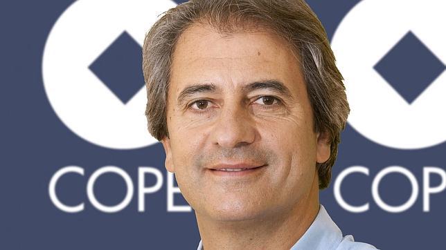 Manolo Lama arrasa en su debut en Twitter