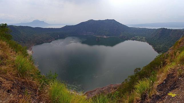 Los lagos en cráteres volcánicos más asombrosos del mundo