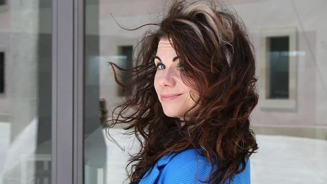 Caitlin Moran:«La cultura cambia las cosas mucho más rápido que la ...