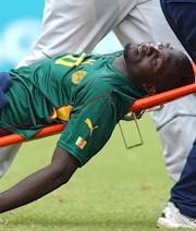 El futbolista camerunés, Marc-Vivien Foé, fallece tras desvanecerse ...