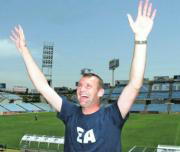 El PP ficha para su candidatura en Getafe al ex futbolista rumano Gica ...