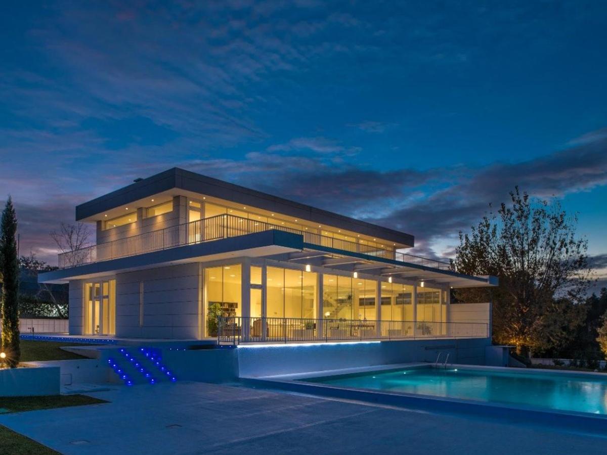 Los chalets con piscina más lujosos de España