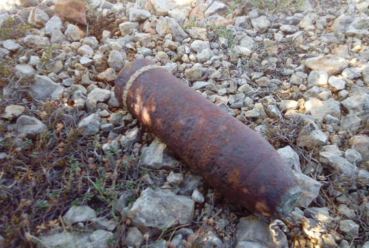 Los Tedax desactivan un obús de la Guerra Civil hallado por dos ...