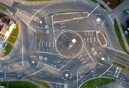 Dónde están y cómo son las rotondas más curiosas del mundo