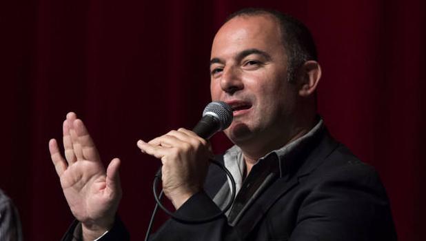 Mohamed Hamidi se sumerge en la visión que los argelinos tienen de Francia